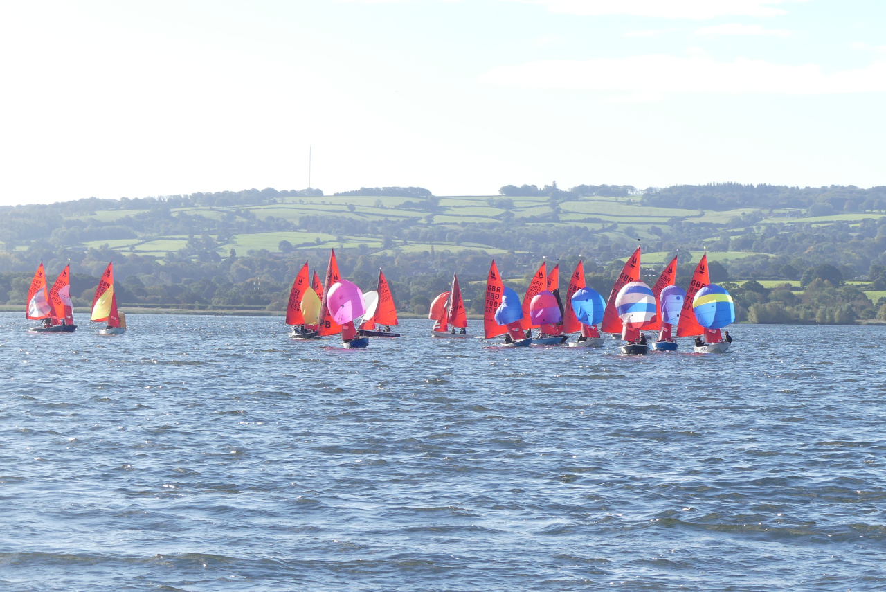 UK Mirror Sailing - The classic family dinghy for training, racing and ...