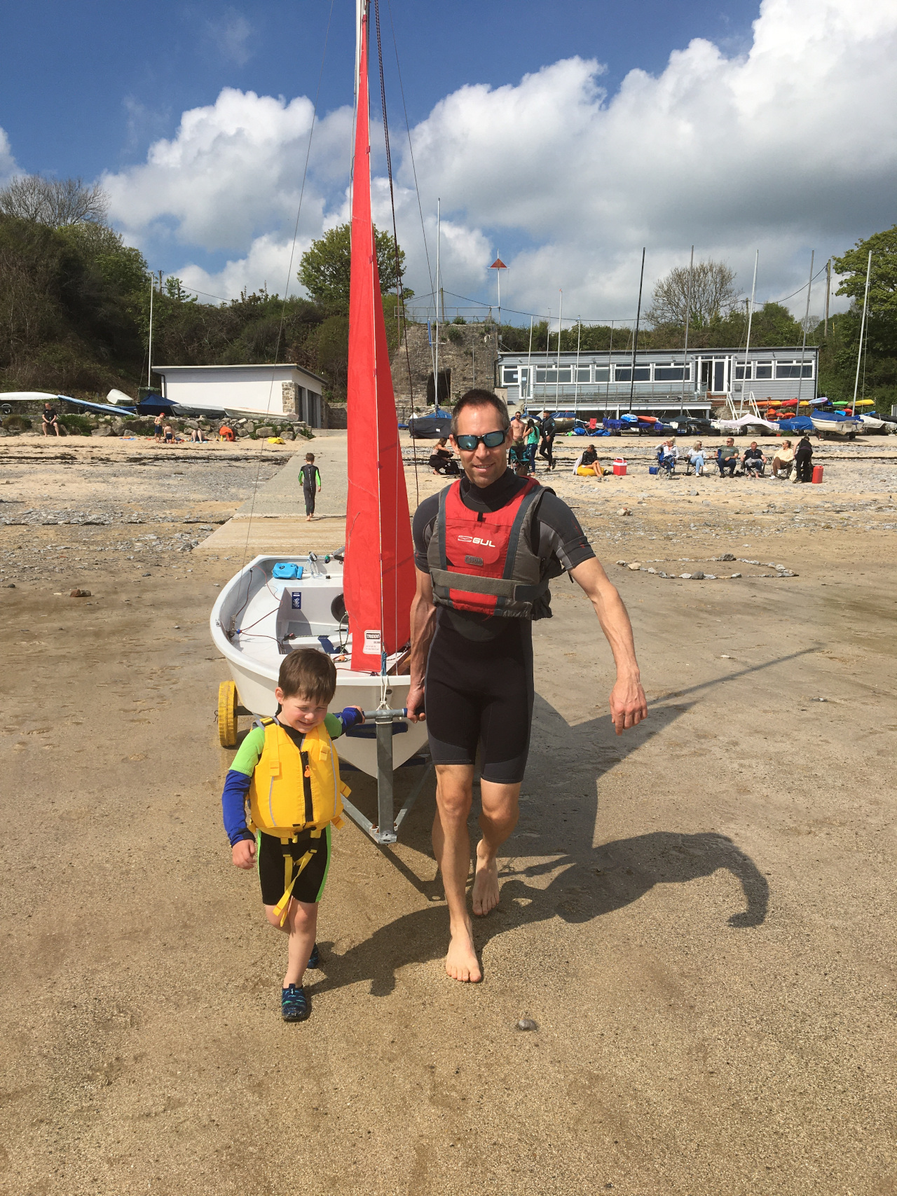 UK Mirror Sailing - The classic family dinghy for training, racing and ...